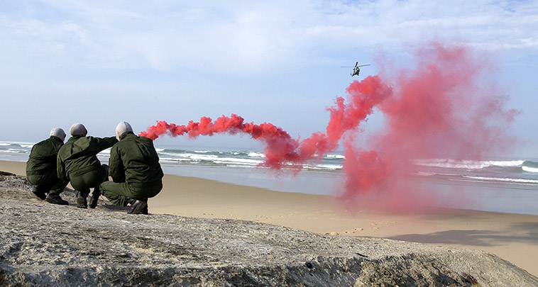 Lacroix Defense - Land Solutions - Pyrotechnics